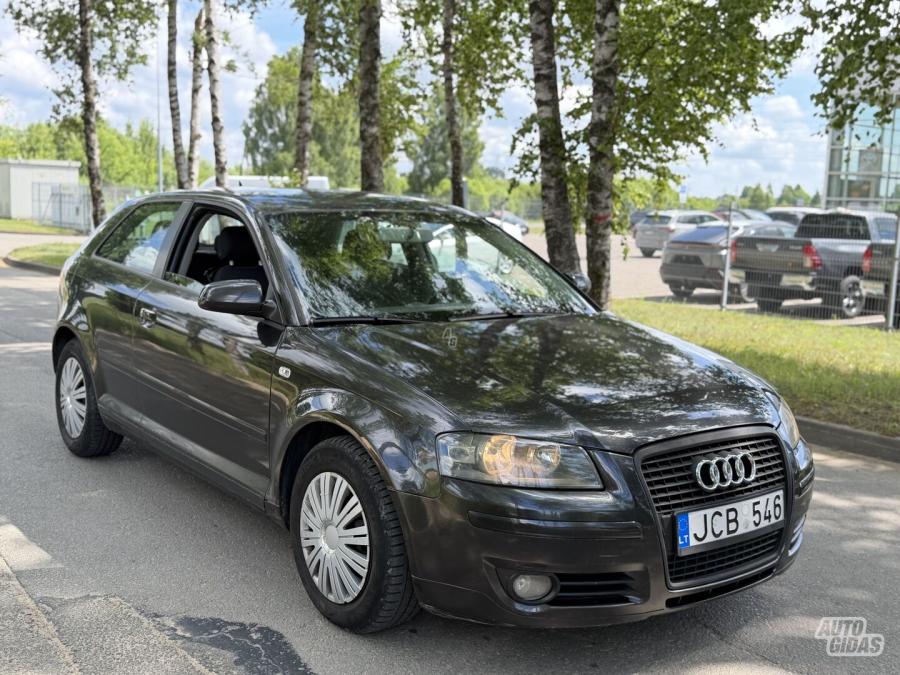 Черный Ауди А3 2003 в Паневежис, объемом двигателя 2.00 л и пробегом 350 тыс. км за 950 €, фото 3 на AUTOMOTO.COM.LV