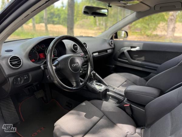 Black Audi A3 2003 in Panevezys, with an engine capacity of 2.00 L and mileage of 350 thousand km for 950 €, photo 7 on AUTOMOTO.COM.LV