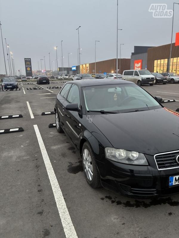 Melns Audi A3 2004 Kauņa, ar dzinēja tilpumu 1.90 L un nobraukumu 447 tūkst. km par 1500 €, foto 3 vietnē AUTOMOTO.COM.LV
