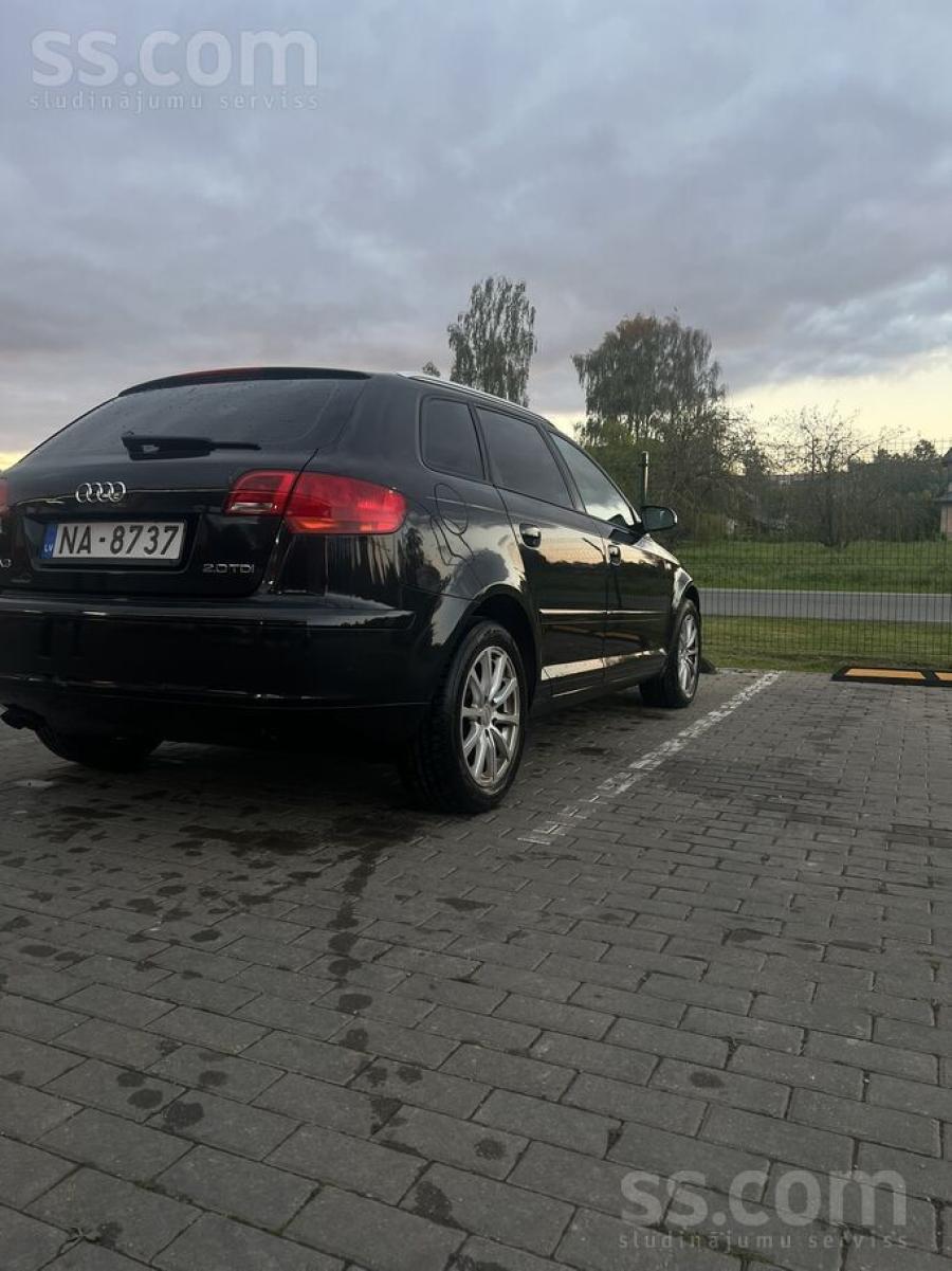 Black Audi A3 2004 in Riga, with an engine capacity of 2.00 L and mileage of 277 thousand km for 1900 €, photo 1 on AUTOMOTO.COM.LV