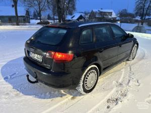 Black Audi A3 2004 in Ukmerge, with an engine capacity of 2.00 L and mileage of 367 thousand km for 650 €, photo 5 on AUTOMOTO.COM.LV