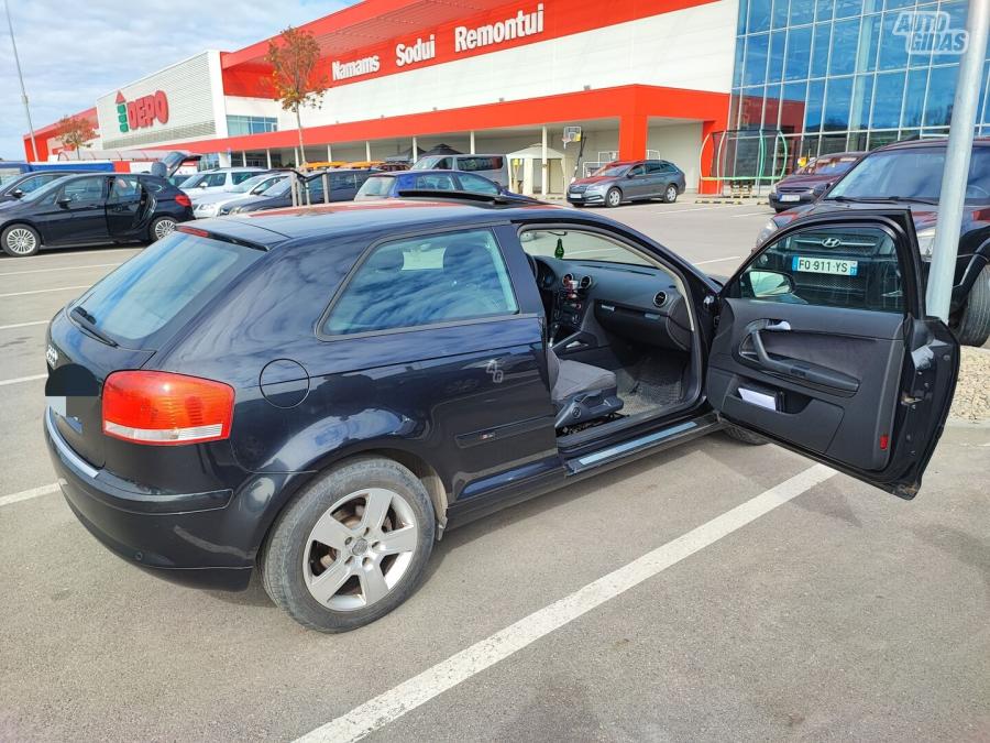 Black Audi A3 2004 in Kaunas, with an engine capacity of 2.00 L and mileage of 277 thousand km for 2350 €, photo 5 on AUTOMOTO.COM.LV