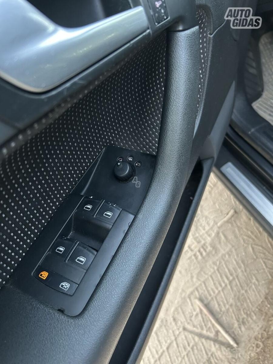 Black Audi A3 2004 in Kaunas, with an engine capacity of 2.00 L and mileage of 364 thousand km for 2200 €, photo 16 on AUTOMOTO.COM.LV