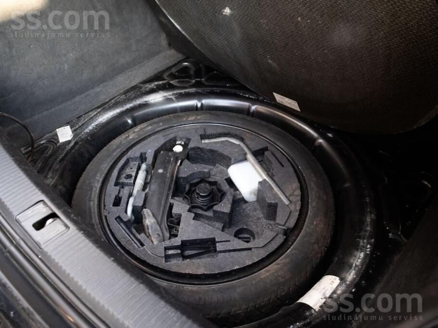 Black Audi A3 2004 in Liepaja, with an engine capacity of 1.90 L and mileage of 394 thousand km for 1900 €, photo 13 on AUTOMOTO.COM.LV
