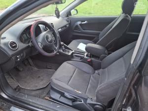 Melns Audi A3 2004 Viļņa, ar dzinēja tilpumu 2.00 L un nobraukumu 300 tūkst. km par 949 €, foto 9 vietnē AUTOMOTO.COM.LV