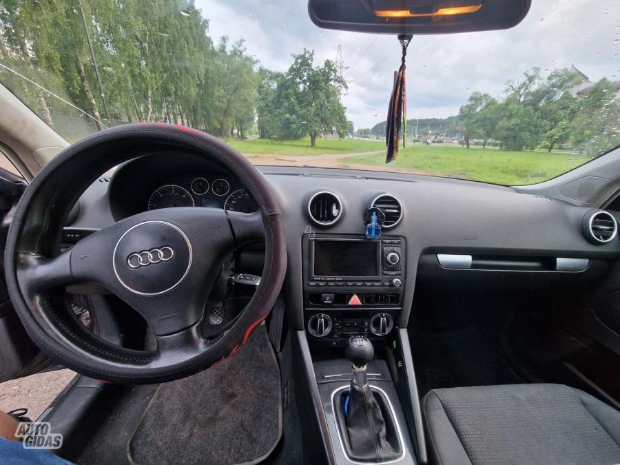 Melns Audi A3 2004 Viļņa, ar dzinēja tilpumu 2.00 L un nobraukumu 300 tūkst. km par 949 €, foto 11 vietnē AUTOMOTO.COM.LV
