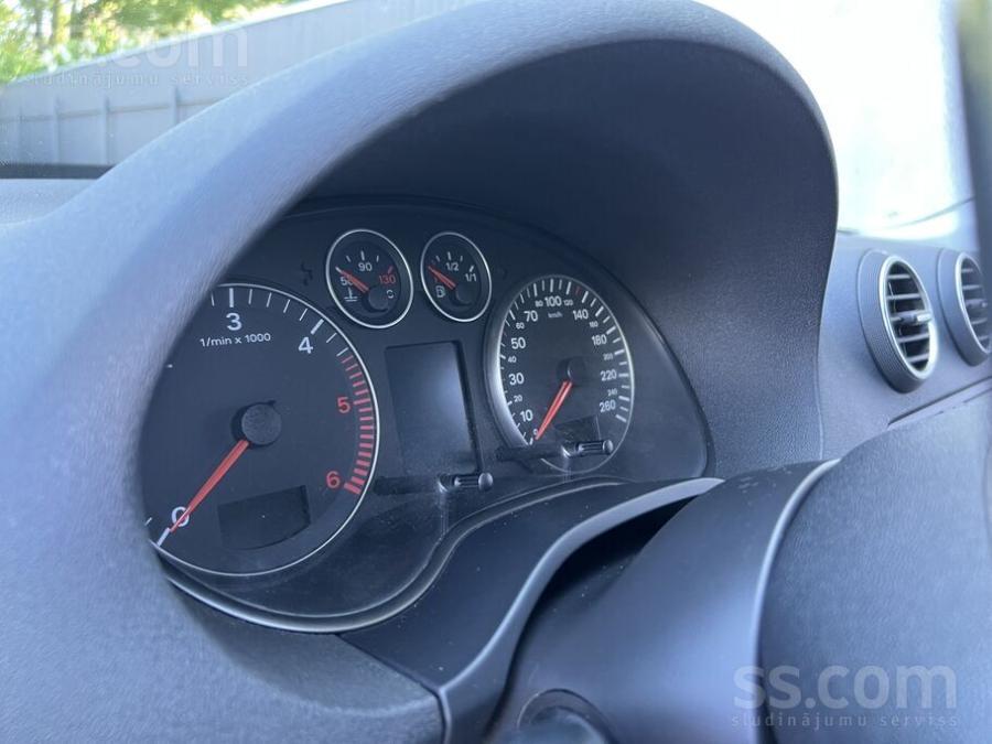 Melns Audi A3 2004 Liepāja, ar dzinēja tilpumu 1.90 L un nobraukumu 335 tūkst. km par 2150 €, foto 10 vietnē AUTOMOTO.COM.LV