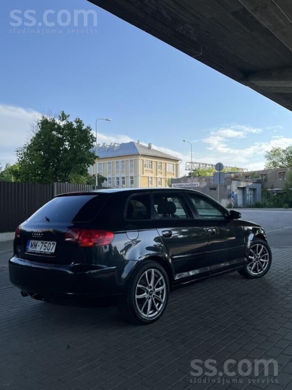Black Audi A3 2004 in Daugavpils, with an engine capacity of 1.60 L and mileage of 297 thousand km for 2290 €, photo 5 on AUTOMOTO.COM.LV