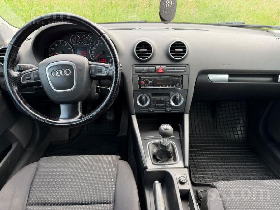 Melns Audi A3 2004 Rīga, ar dzinēja tilpumu 2.00 L un nobraukumu 289 tūkst. km par 2950 €, foto 8 vietnē AUTOMOTO.COM.LV