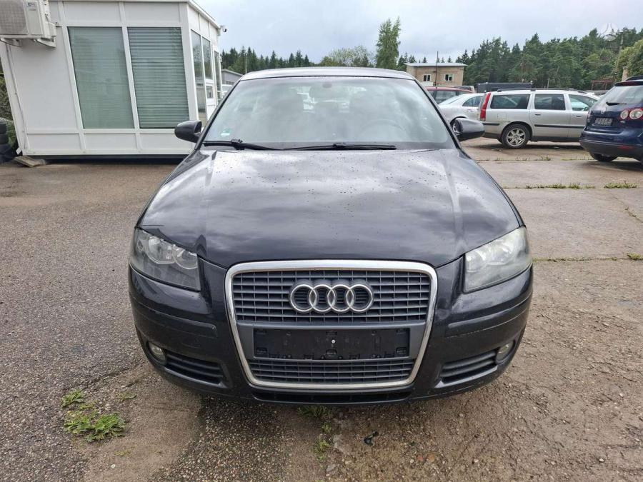 Melns Audi A3 2004 Utena, ar dzinēja tilpumu 1.97 L un nobraukumu 220 tūkst. km par 2000 €, foto 1 vietnē AUTOMOTO.COM.LV
