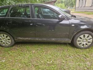 Melns Audi A3 2004 Liepāja, ar dzinēja tilpumu 1.90 L un nobraukumu 368 tūkst. km par 650 €, foto 3 vietnē AUTOMOTO.COM.LV
