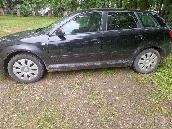 Melns Audi A3 2004 Liepāja, ar dzinēja tilpumu 1.90 L un nobraukumu 368 tūkst. km par 650 €, foto 3 vietnē AUTOMOTO.COM.LV