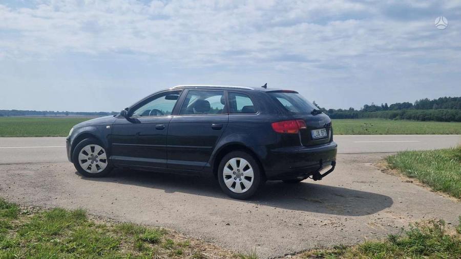 Black Audi A3 2004 in Kursenai, with an engine capacity of 1.97 L and mileage of 366 thousand km for 1200 €, photo 4 on AUTOMOTO.COM.LV