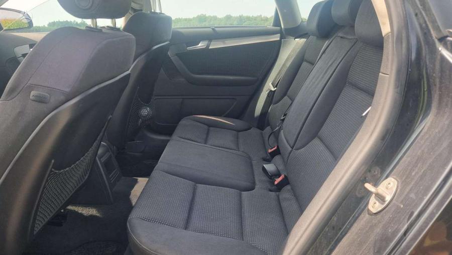 Black Audi A3 2004 in Kursenai, with an engine capacity of 1.97 L and mileage of 366 thousand km for 1200 €, photo 8 on AUTOMOTO.COM.LV