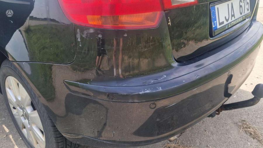 Black Audi A3 2004 in Kursenai, with an engine capacity of 1.97 L and mileage of 366 thousand km for 1200 €, photo 9 on AUTOMOTO.COM.LV