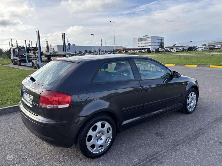 Melns Audi A3 2004 Klaipėda, ar dzinēja tilpumu 1.97 L un nobraukumu 300 tūkst. km par 1750 €, foto 5 vietnē AUTOMOTO.COM.LV