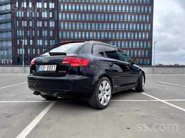 Black Audi A3 2005 in Riga, with an engine capacity of 2.00 L and mileage of 308 thousand km for 2750 €, photo 4 on AUTOMOTO.COM.LV
