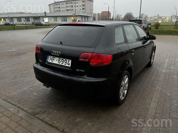Black Audi A3 2005 in Riga, with an engine capacity of 2.00 L and mileage of 304 thousand km for 2850 €, photo 4 on AUTOMOTO.COM.LV