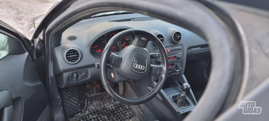 Melns Audi A3 2005 Kauņa, ar dzinēja tilpumu 2.00 L un nobraukumu 203 tūkst. km par 699 €, foto 5 vietnē AUTOMOTO.COM.LV