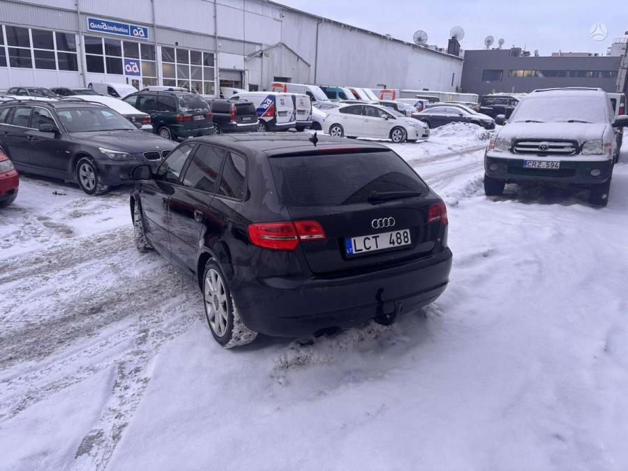 Black Audi A3 2005 in Vilnius, with an engine capacity of 1.97 L and mileage of 349 thousand km for 2500 €, photo 9 on AUTOMOTO.COM.LV
