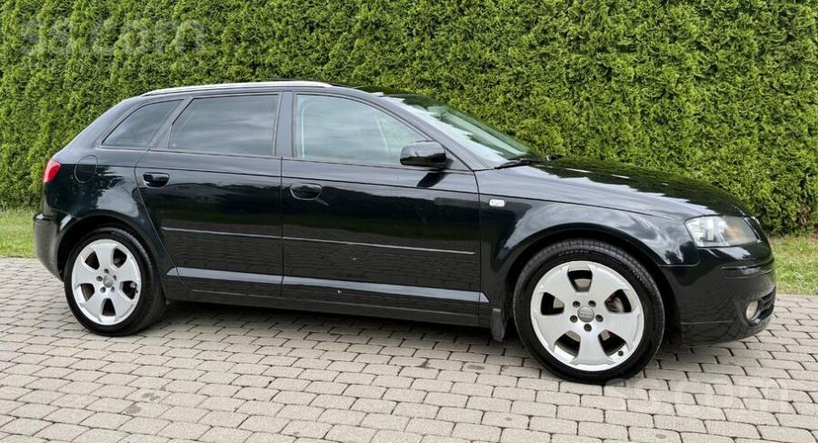 Black Audi A3 2005 in Riga, with an engine capacity of 2.00 L and mileage of 272 thousand km for 2450 €, photo 6 on AUTOMOTO.COM.LV