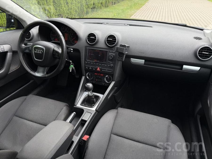 Black Audi A3 2005 in Riga, with an engine capacity of 2.00 L and mileage of 272 thousand km for 2450 €, photo 11 on AUTOMOTO.COM.LV