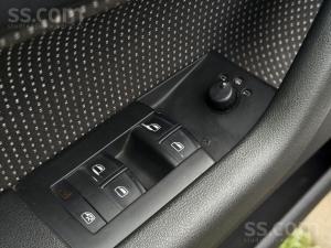 Black Audi A3 2005 in Riga, with an engine capacity of 2.00 L and mileage of 272 thousand km for 2450 €, photo 14 on AUTOMOTO.COM.LV