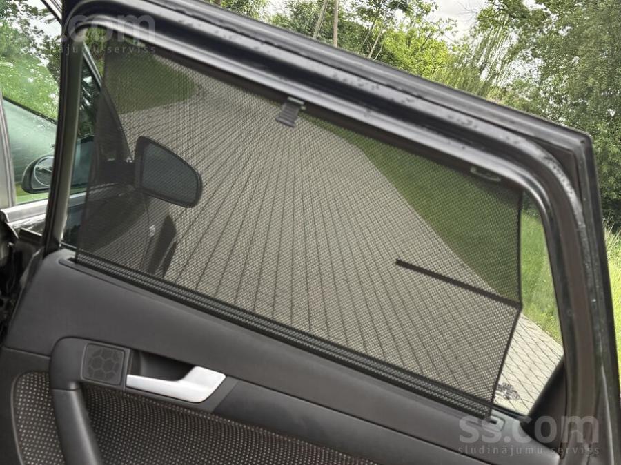 Black Audi A3 2005 in Riga, with an engine capacity of 2.00 L and mileage of 272 thousand km for 2450 €, photo 19 on AUTOMOTO.COM.LV