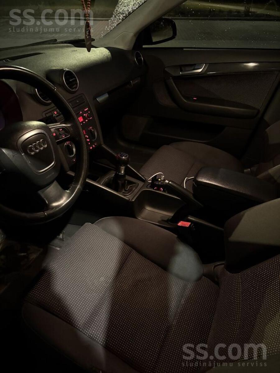 Melns Audi A3 2005 Kuldīga, ar dzinēja tilpumu 2.00 L un nobraukumu 452 tūkst. km par 3000 €, foto 6 vietnē AUTOMOTO.COM.LV