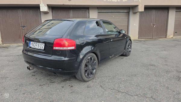 Black Audi A3 2005 in Vilnius, with an engine capacity of 3.18 L and mileage of 250 thousand km for 4250 €, photo 5 on AUTOMOTO.COM.LV