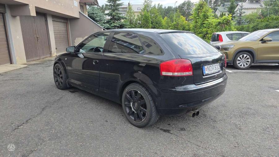 Черный Ауди А3 2005 в Вильнюс, объемом двигателя 3.18 л и пробегом 250 тыс. км за 4250 €, фото 8 на AUTOMOTO.COM.LV