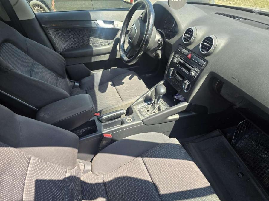 Black Audi A3 2005 in Vilnius, with an engine capacity of 1.97 L and mileage of 270 thousand km for 1500 €, photo 5 on AUTOMOTO.COM.LV