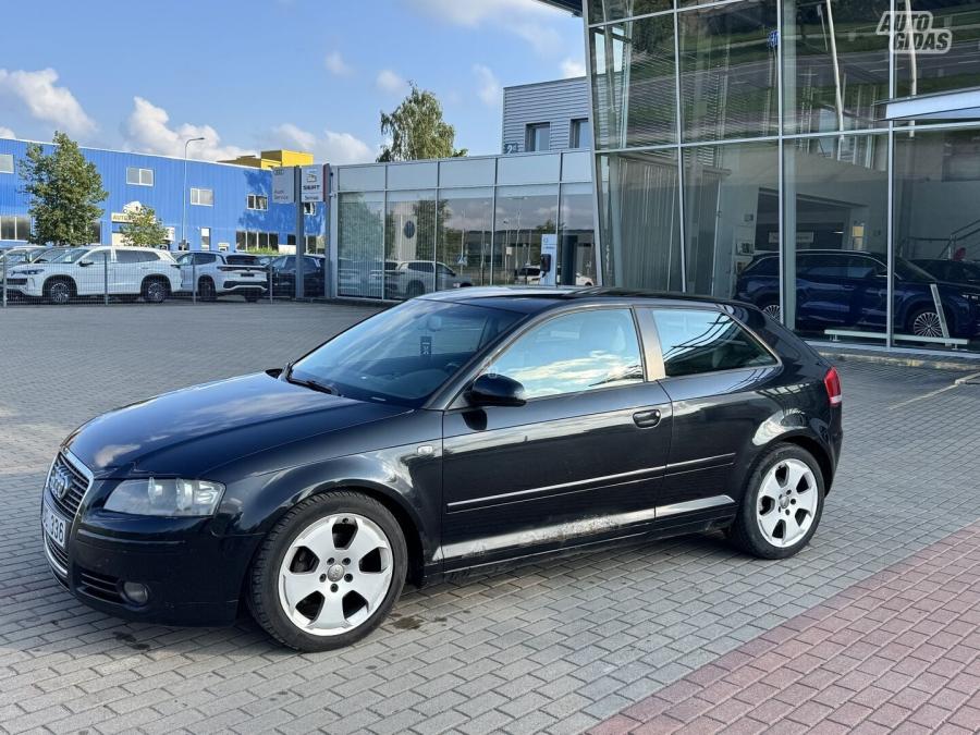 Black Audi A3 2005 in Siauliai, with an engine capacity of 1.90 L and mileage of 351 thousand km for 1100 €, photo 3 on AUTOMOTO.COM.LV