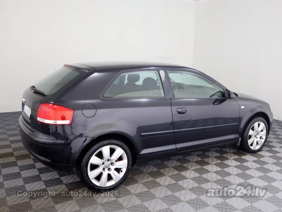 Black Audi A3 2005 in Tallinn, with an engine capacity of 1.60 L and mileage of 258 thousand km for 699 €, photo 4 on AUTOMOTO.COM.LV