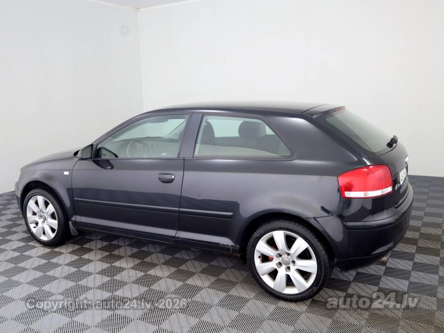 Black Audi A3 2005 in Tallinn, with an engine capacity of 1.60 L and mileage of 258 thousand km for 699 €, photo 5 on AUTOMOTO.COM.LV