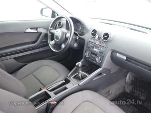 Black Audi A3 2005 in Tallinn, with an engine capacity of 1.60 L and mileage of 258 thousand km for 699 €, photo 6 on AUTOMOTO.COM.LV