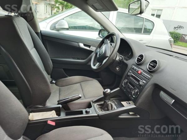 Black Audi A3 2005 in Riga, with an engine capacity of 2.00 L and mileage of 246 thousand km for 2050 €, photo 4 on AUTOMOTO.COM.LV