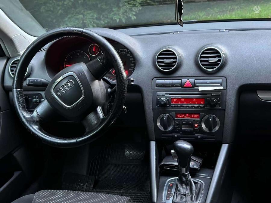 Черный Ауди А3 2005 в Алитус, объемом двигателя 1.97 л и пробегом 215 тыс. км за 2500 €, фото 10 на AUTOMOTO.COM.LV