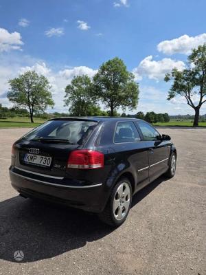 Black Audi A3 2005 in Kaunas, with an engine capacity of 1.97 L and mileage of 306 thousand km for 2750 €, photo 4 on AUTOMOTO.COM.LV