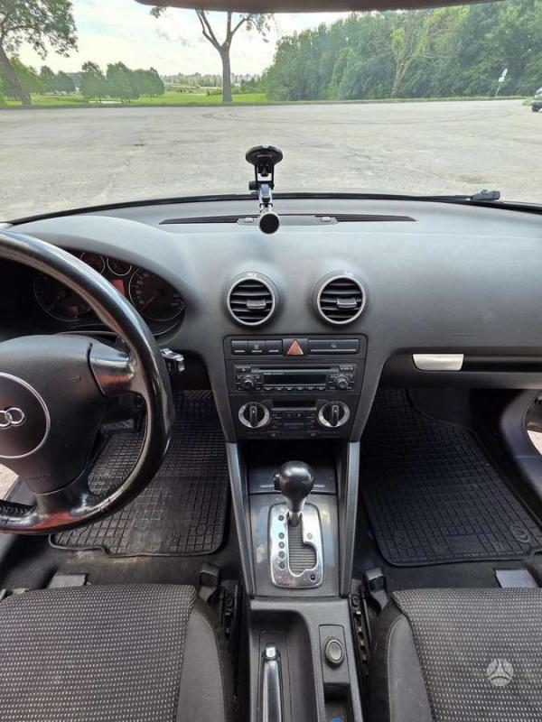 Black Audi A3 2005 in Kaunas, with an engine capacity of 1.97 L and mileage of 306 thousand km for 2750 €, photo 5 on AUTOMOTO.COM.LV