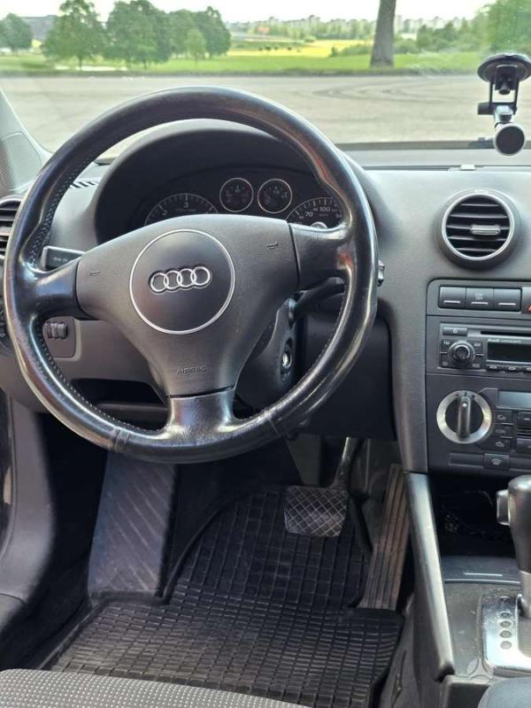 Black Audi A3 2005 in Kaunas, with an engine capacity of 1.97 L and mileage of 306 thousand km for 2750 €, photo 7 on AUTOMOTO.COM.LV
