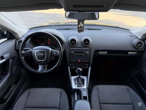 Audi A3 2005 Kauņa vietnē Melns Audi A3 2005 Kauņa, ar dzinēja tilpumu 2.00 L un nobraukumu 30 tūkst. km par 3000 €, foto 6 vietnē AUTOMOTO.COM.LV