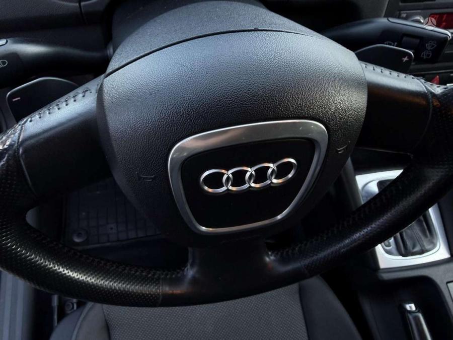 Black Audi A3 2005 in Kaunas, with an engine capacity of 2.00 L and mileage of 30 thousand km for 3000 €, photo 10 on AUTOMOTO.COM.LV