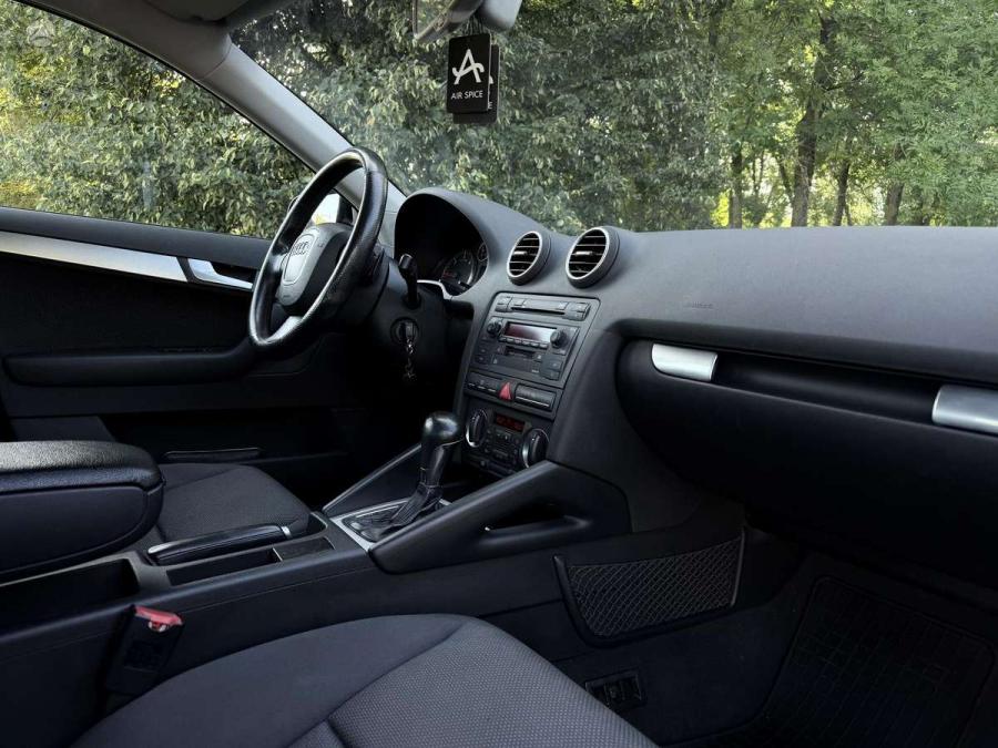 Black Audi A3 2005 in Kaunas, with an engine capacity of 2.00 L and mileage of 30 thousand km for 3000 €, photo 13 on AUTOMOTO.COM.LV