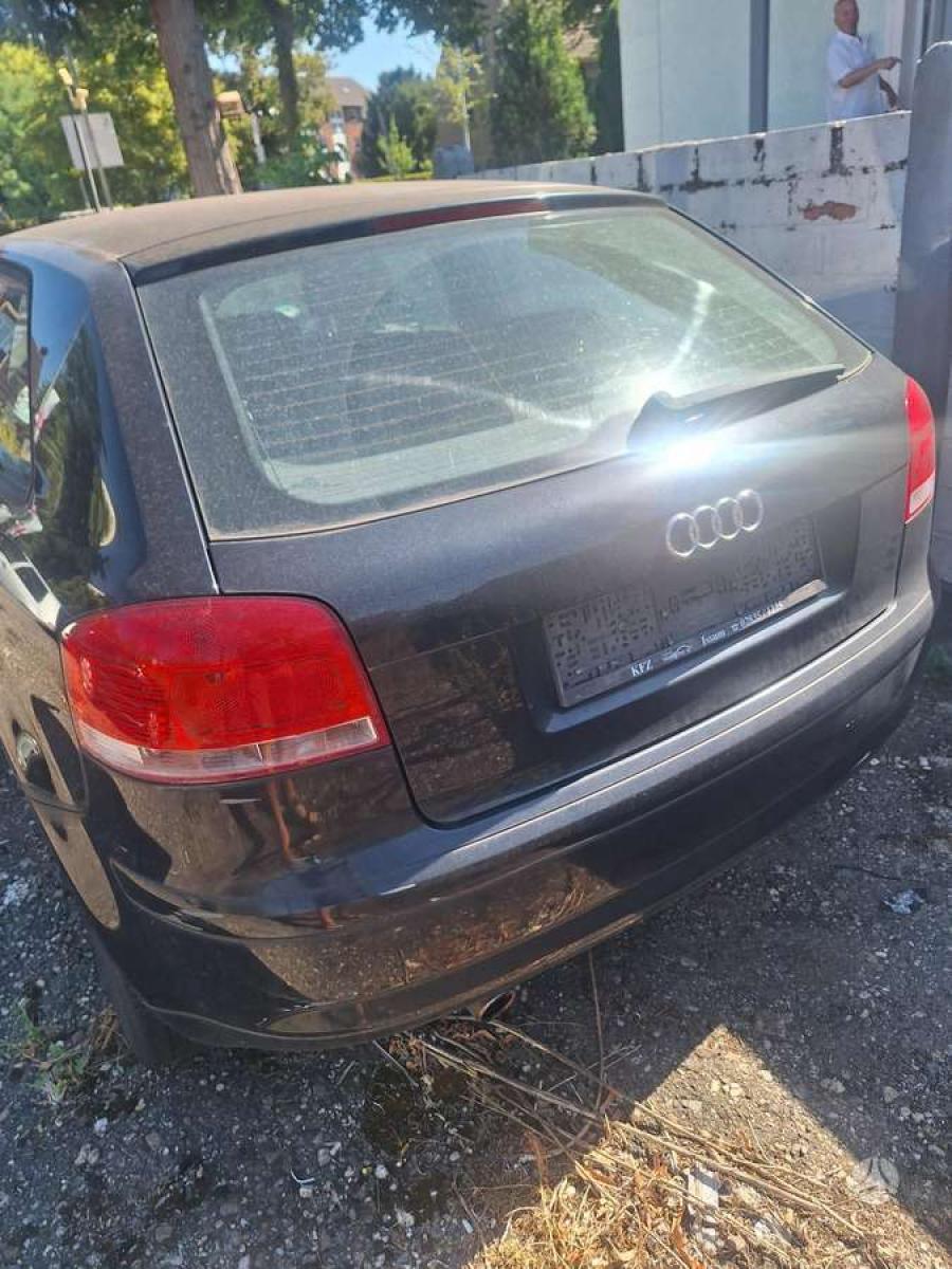 Melns Audi A3 2005 Utena, ar dzinēja tilpumu 1.60 L un nobraukumu 230 tūkst. km par 2150 €, foto 3 vietnē AUTOMOTO.COM.LV