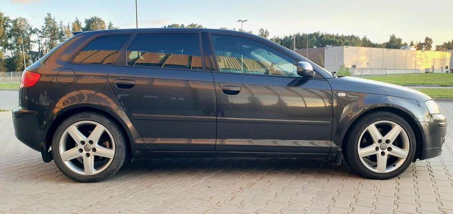 Black Audi A3 2005 in Vilnius, with an engine capacity of 1.98 L and mileage of 352 thousand km for 2350 €, photo 8 on AUTOMOTO.COM.LV