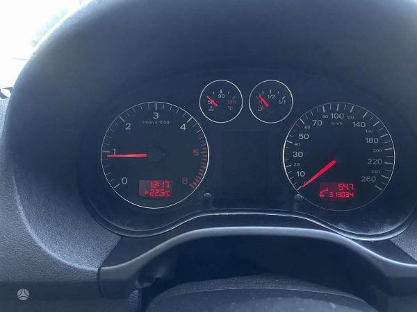Черный Ауди А3 2005 в Вильнюс, объемом двигателя 1.90 л и пробегом 300 тыс. км за 2000 €, фото 10 на AUTOMOTO.COM.LV