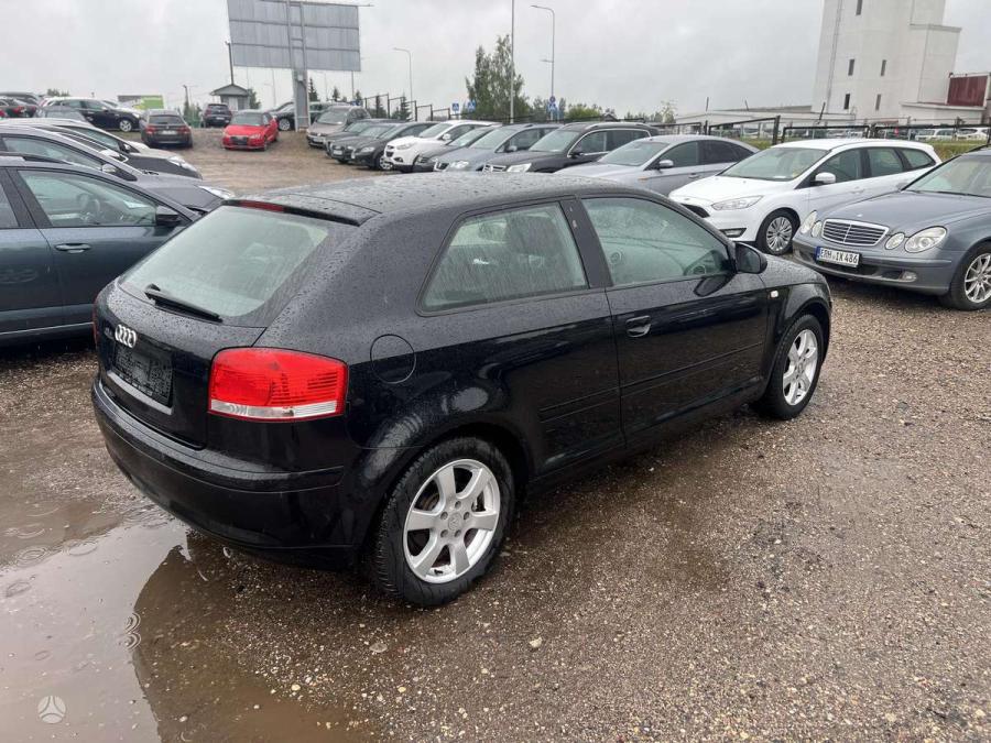 Melns Audi A3 2005 Utena, ar dzinēja tilpumu 1.60 L un nobraukumu 194 tūkst. km par 2350 €, foto 5 vietnē AUTOMOTO.COM.LV