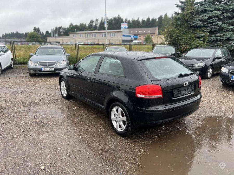 Melns Audi A3 2005 Utena, ar dzinēja tilpumu 1.60 L un nobraukumu 194 tūkst. km par 2350 €, foto 8 vietnē AUTOMOTO.COM.LV
