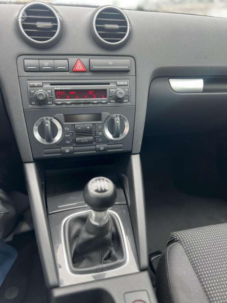 Melns Audi A3 2005 Utena, ar dzinēja tilpumu 1.60 L un nobraukumu 194 tūkst. km par 2350 €, foto 13 vietnē AUTOMOTO.COM.LV